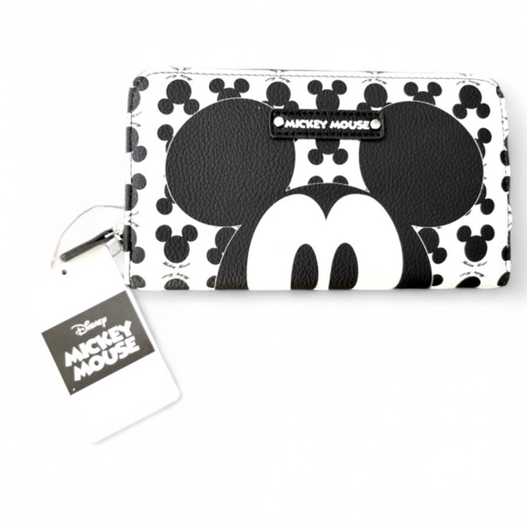 Disney | Bags | Disney Mickey Mouse Wristlet Wallet New | Poshmark